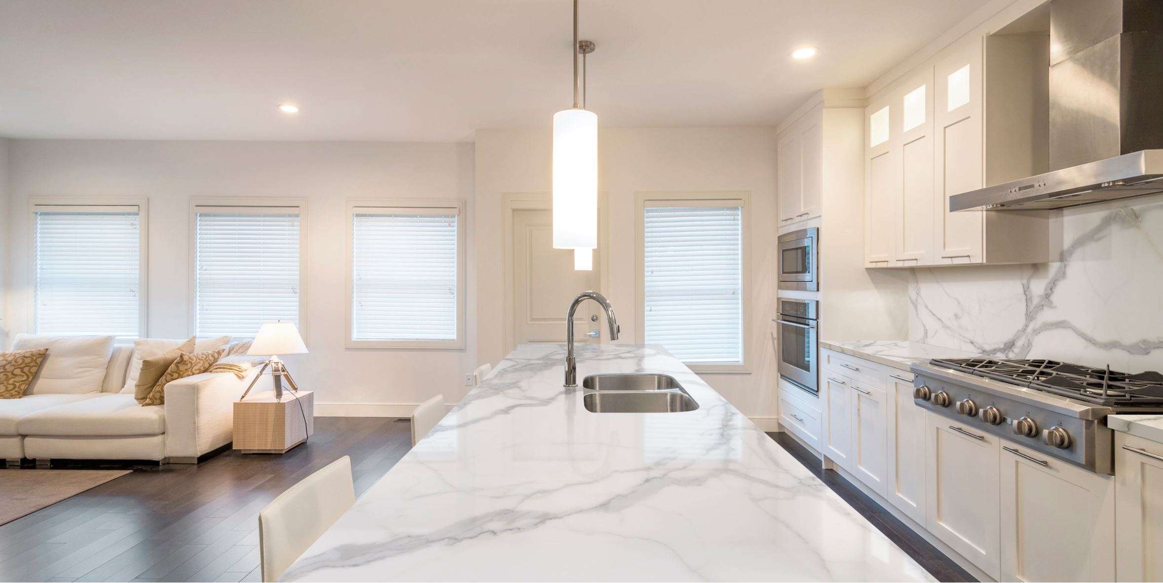 Blat bucătărie quartz preț bun, contrablat la comanda. Masuratori, montaj